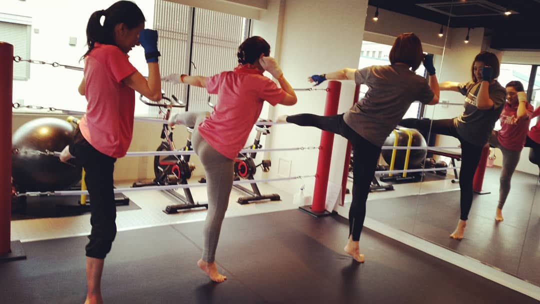 LIVELUS KICK STUDIO - マッスルナビっ！